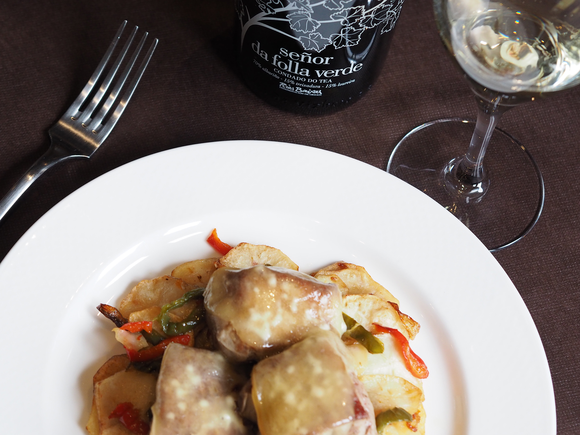 Porco celta, la raza autóctona de cerdo gallego - Bodegas Marqués de ...